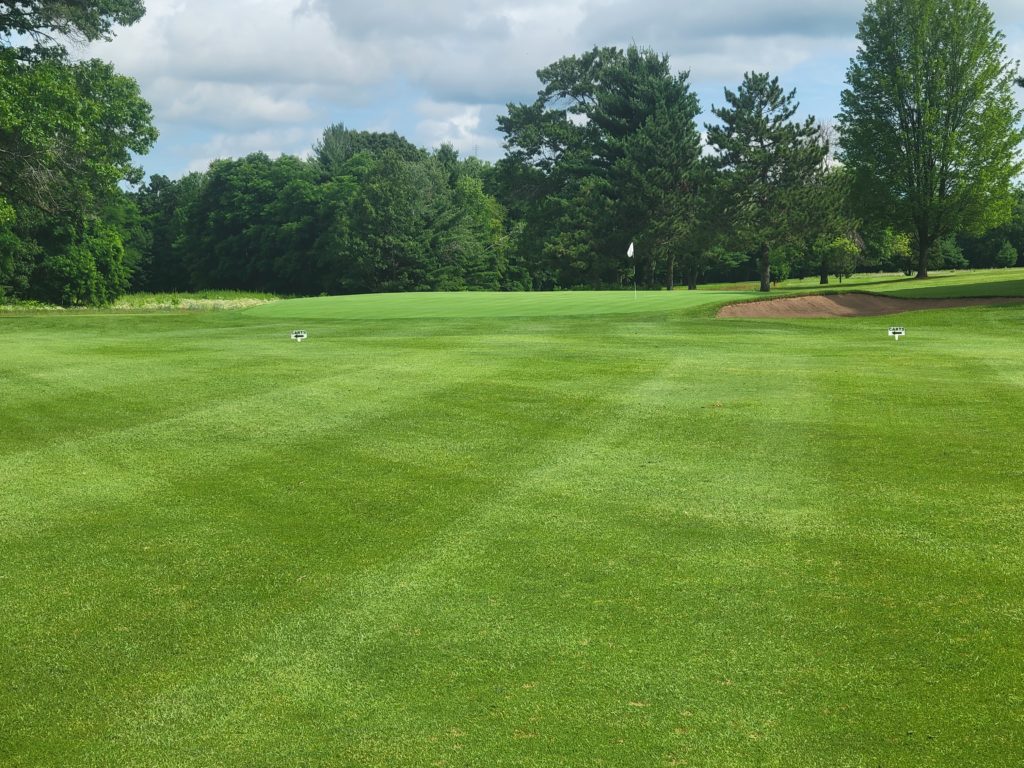 Course Tour – Rolling Greens Golf Club